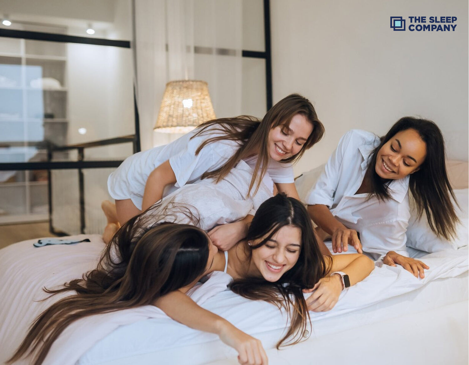 Creating Comfortable Spaces: Bedroom Essentials for Friend Gatherings